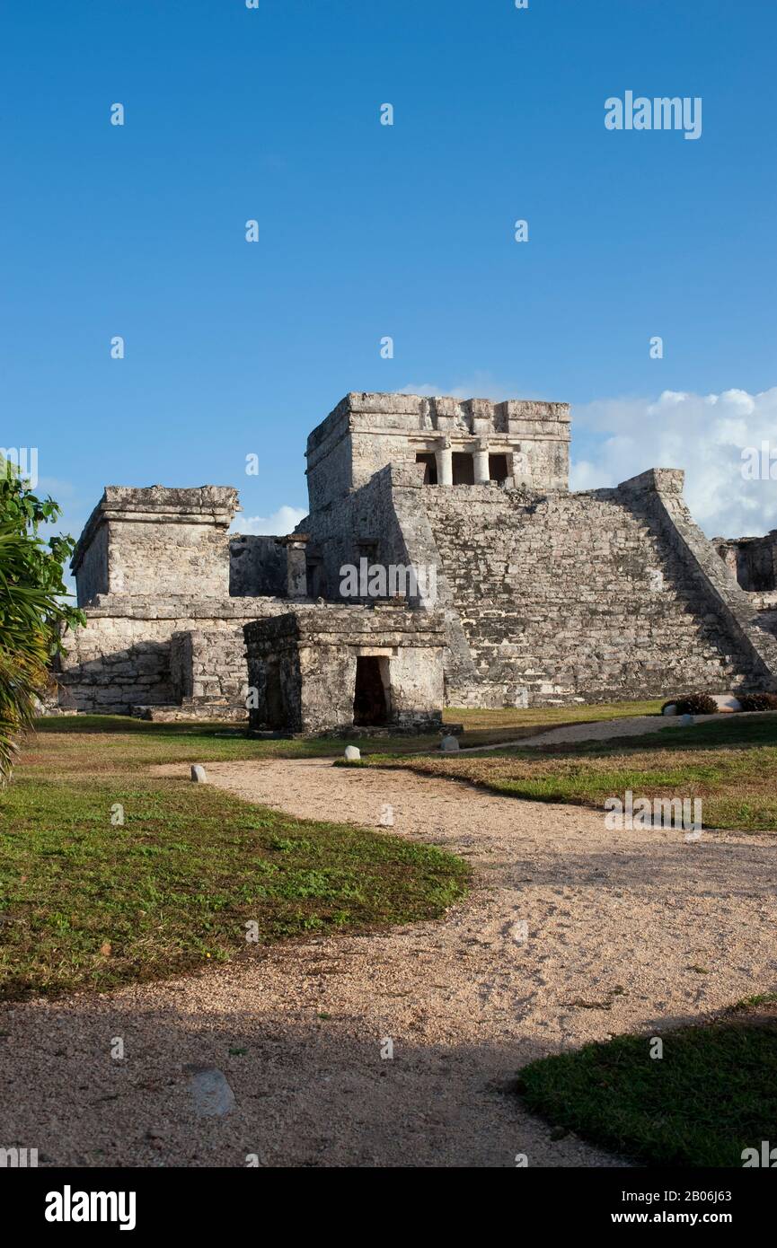 MEXICO, YUCATAN PENINSULA, NEAR CANCUN, RIVIERA MAYA, MAYA RUINS OF ...