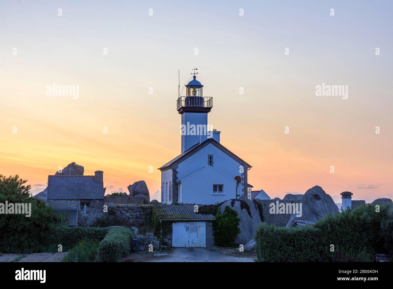 Finistere lighthouse hi-res stock photography and images - Alamy