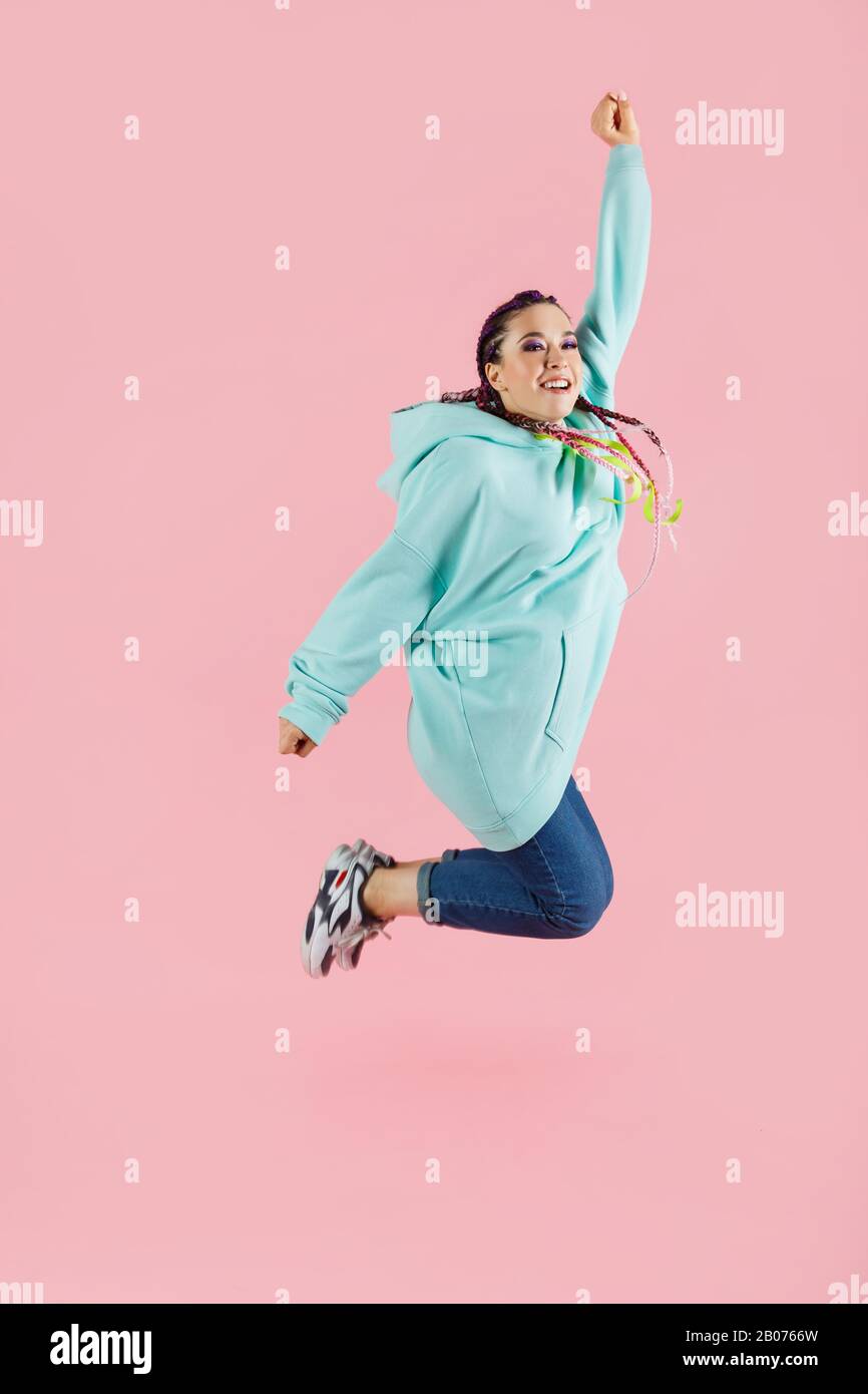 Brunette pose clothes woman hi-res stock photography and images - Alamy