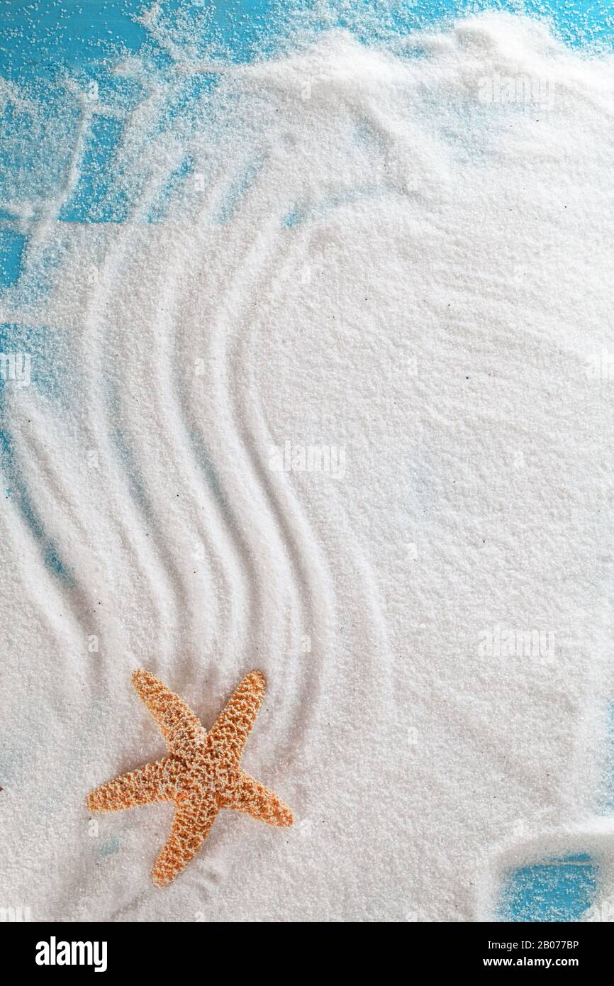 Sand background shells beach hi-res stock photography and images - Alamy
