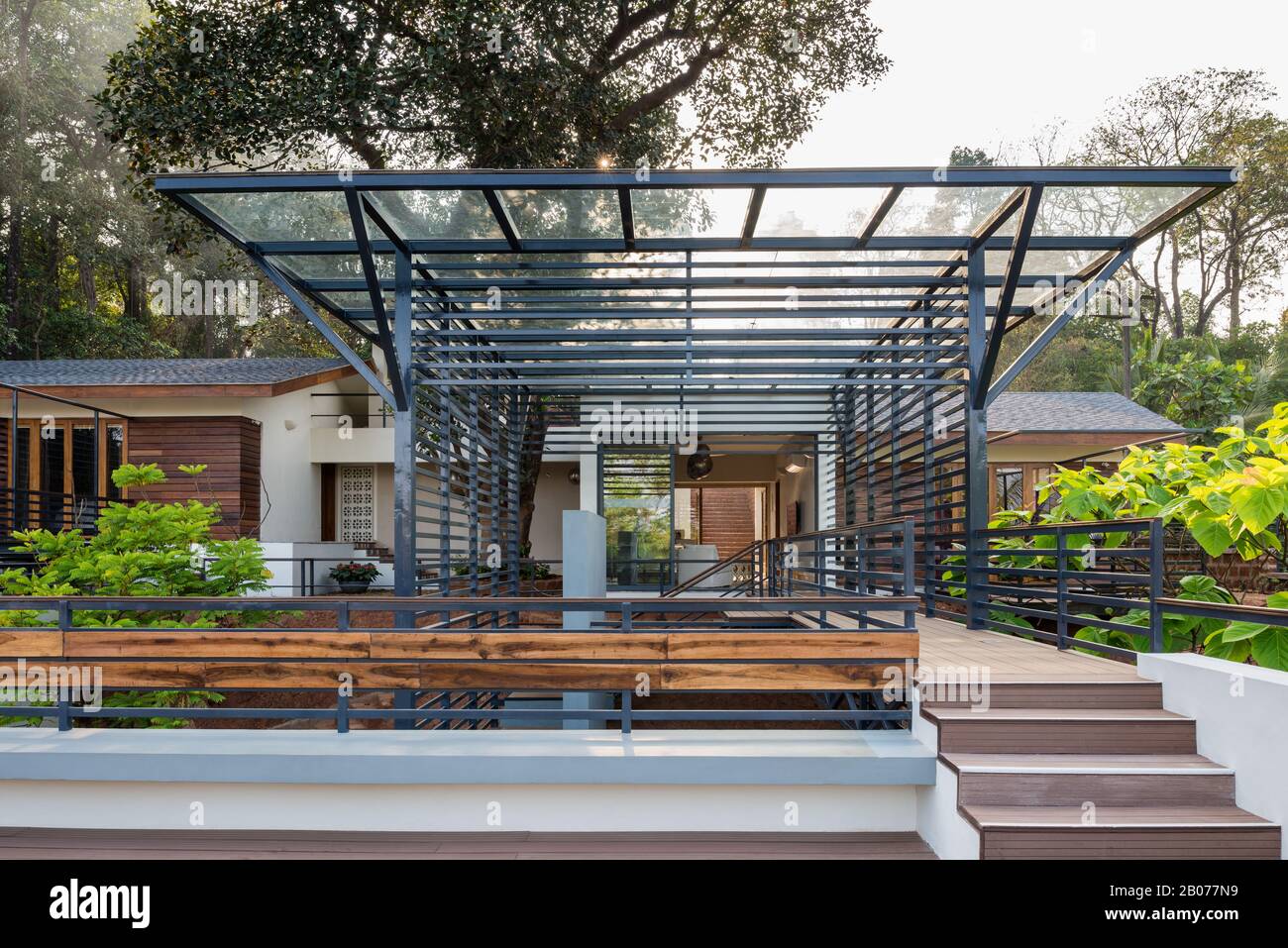 Balcony railing bricks brick hi-res stock photography and images - Alamy