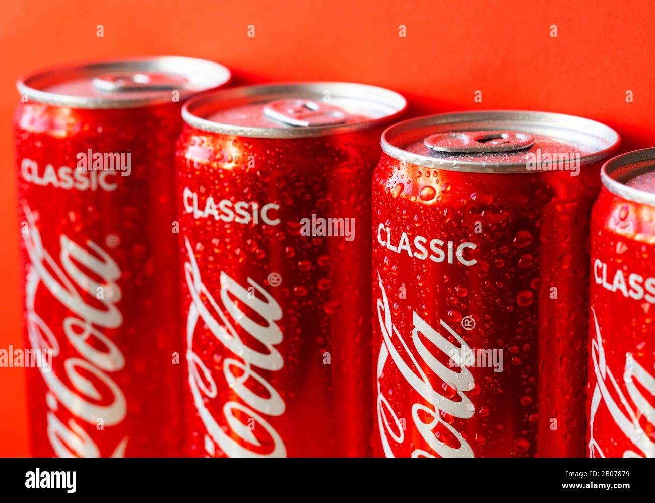 Coke cans hi-res stock photography and images - Alamy