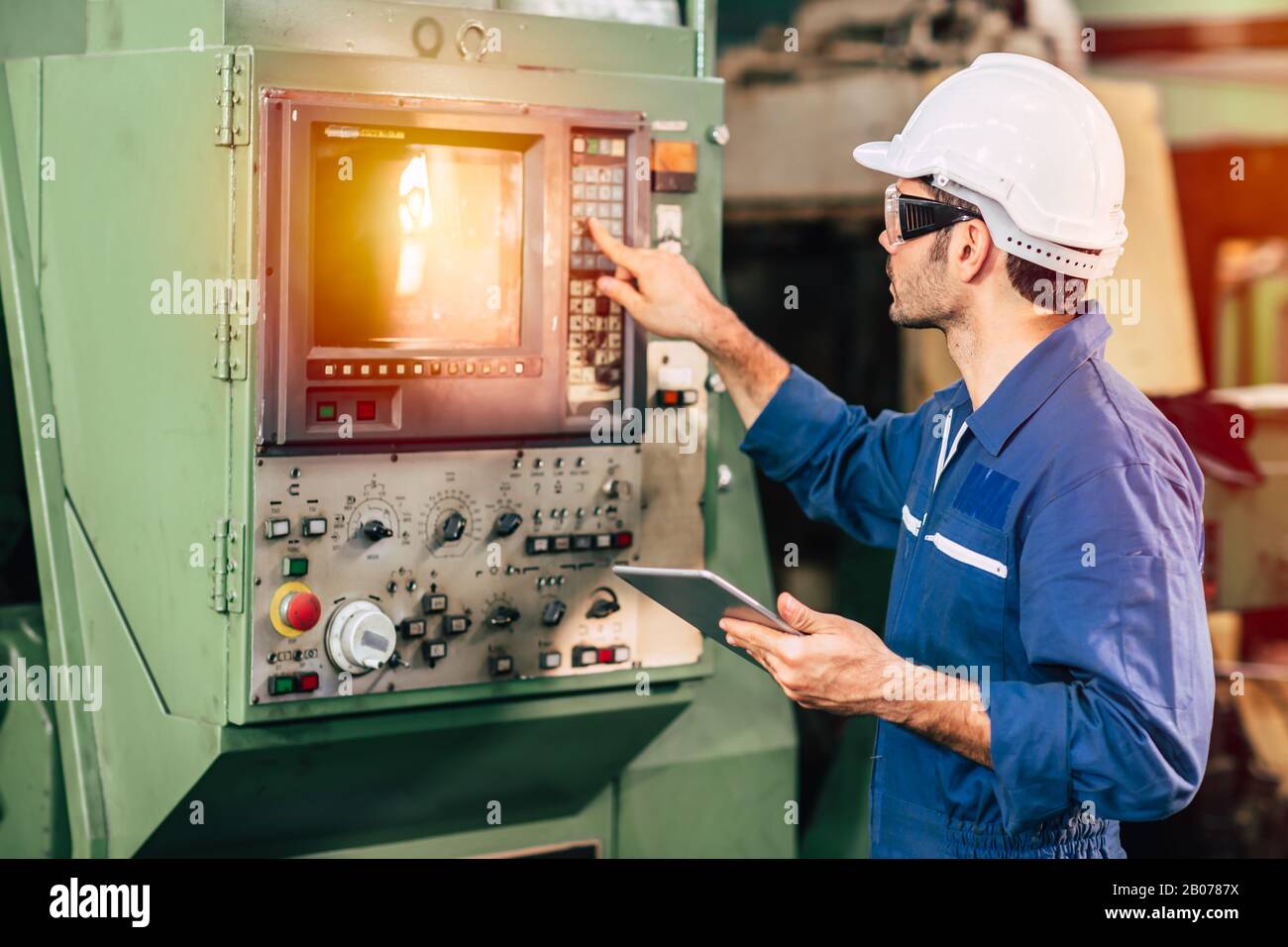 Industrial drilling machinery machine hi-res stock photography and ...