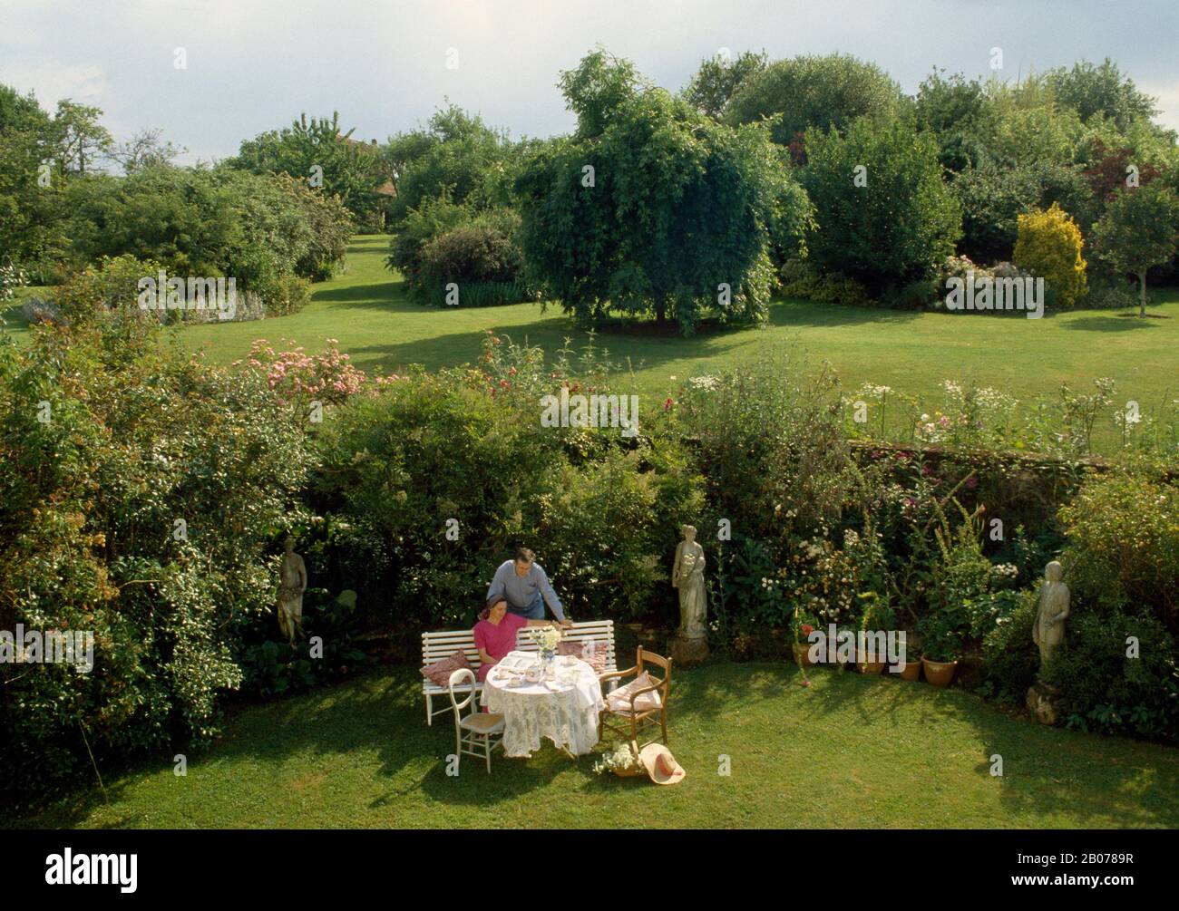 Teatime in the garden hi-res stock photography and images - Alamy