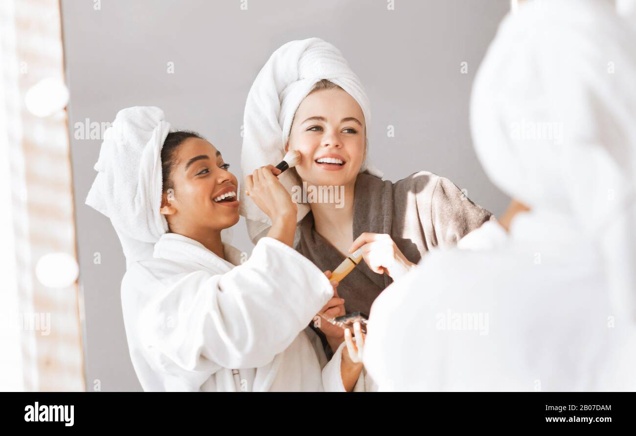 Pretty girlfriend hi-res stock photography and images - Alamy