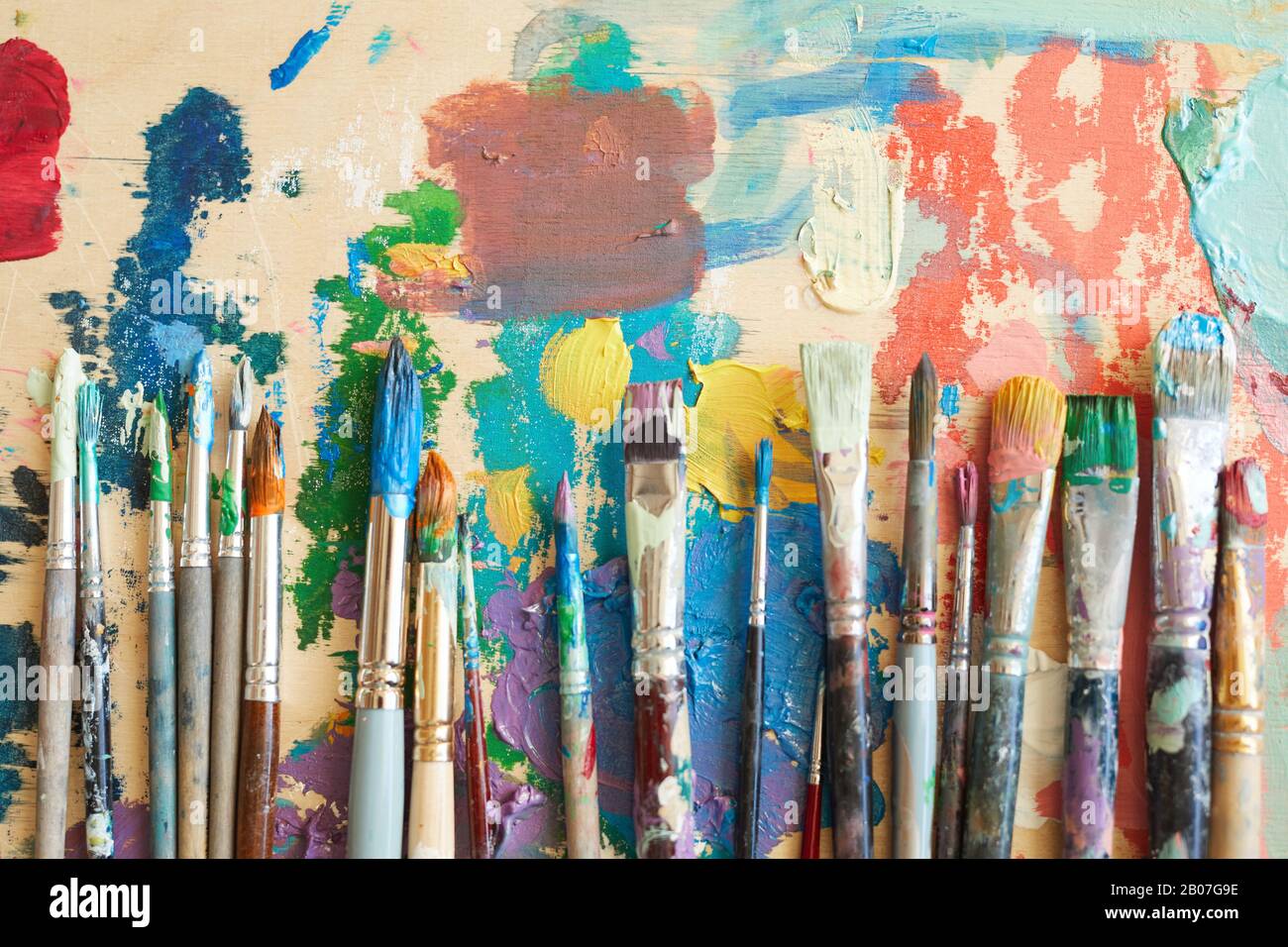 Group abstract painting hi-res stock photography and images - Alamy