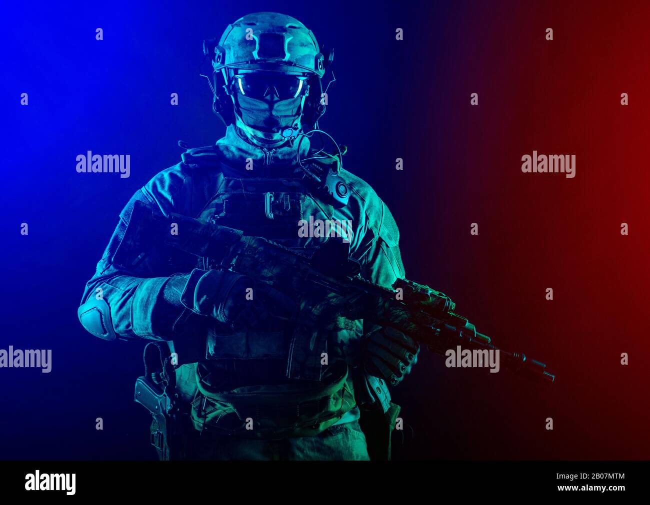 Army special operations forces soldier in mask and combat uniform ...