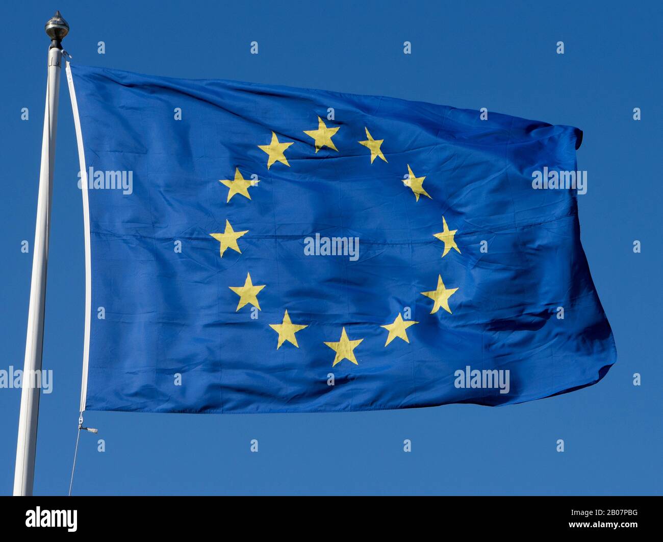 27 member hi-res stock photography and images - Alamy