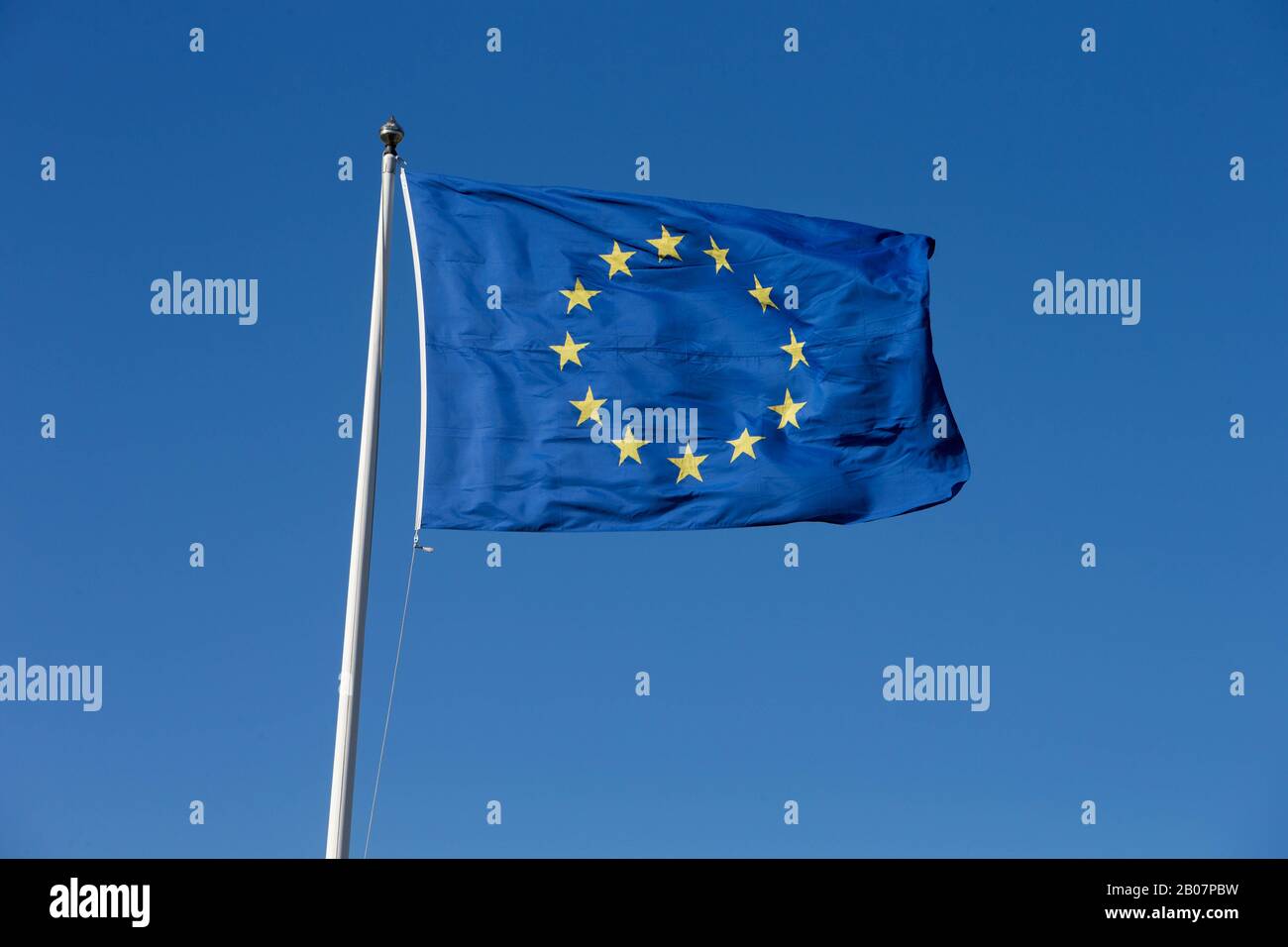 27 member hi-res stock photography and images - Alamy
