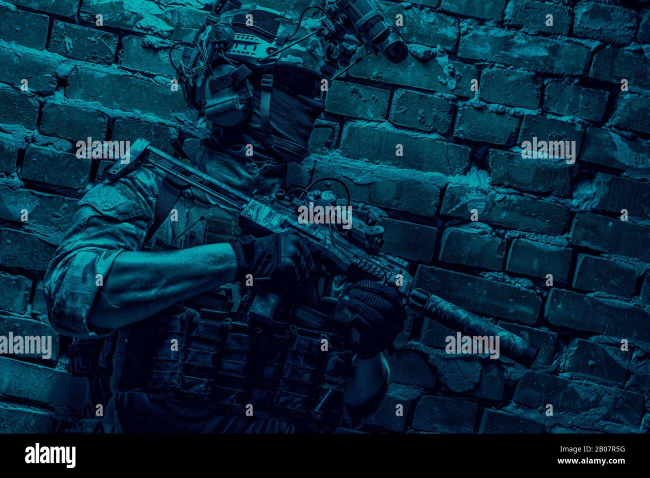 Shoulder portrait of army elite troops soldier, anti-terrorist tactical ...