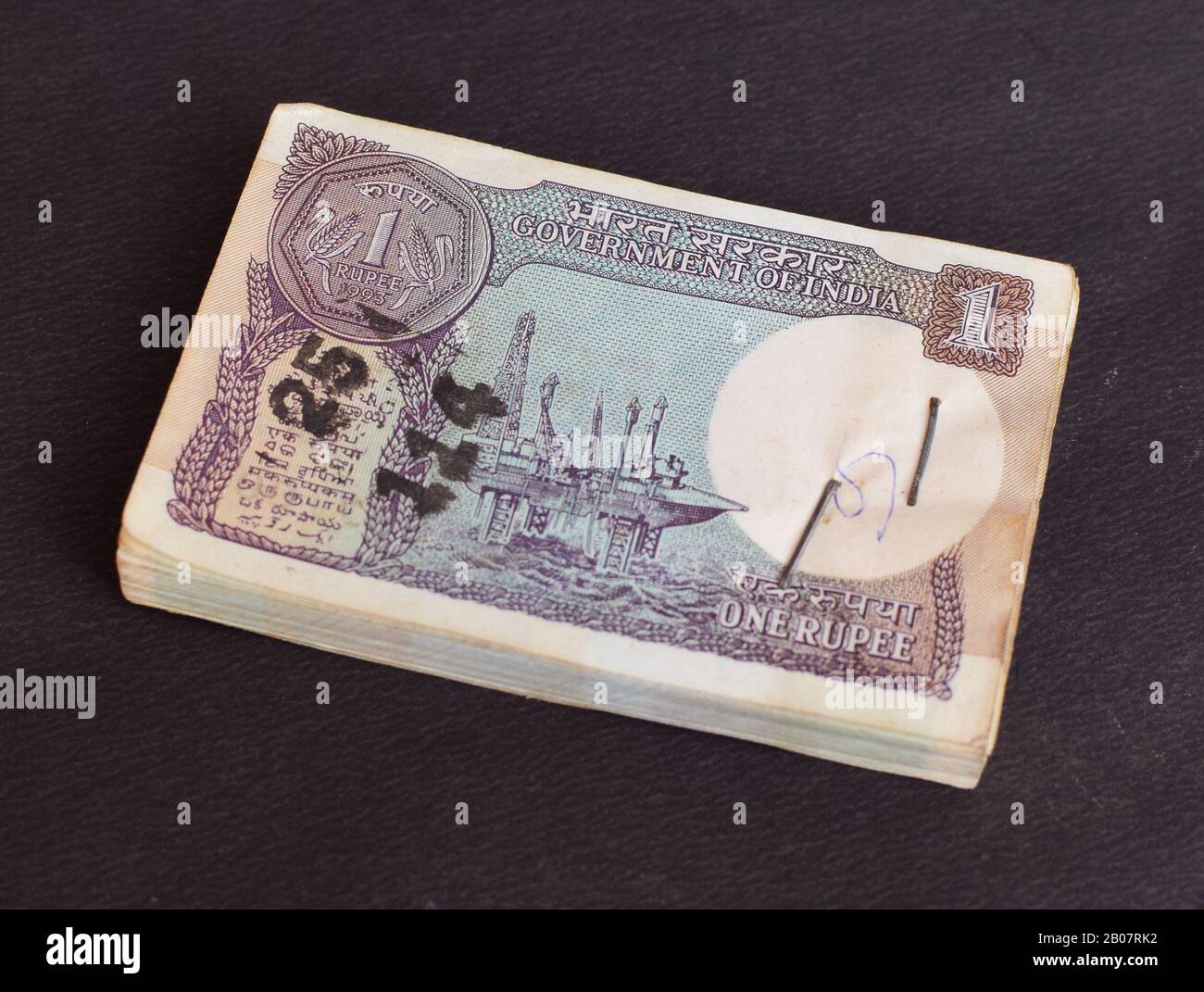 1 rupee note of Indian money or Indian currency ole one rupee note ...
