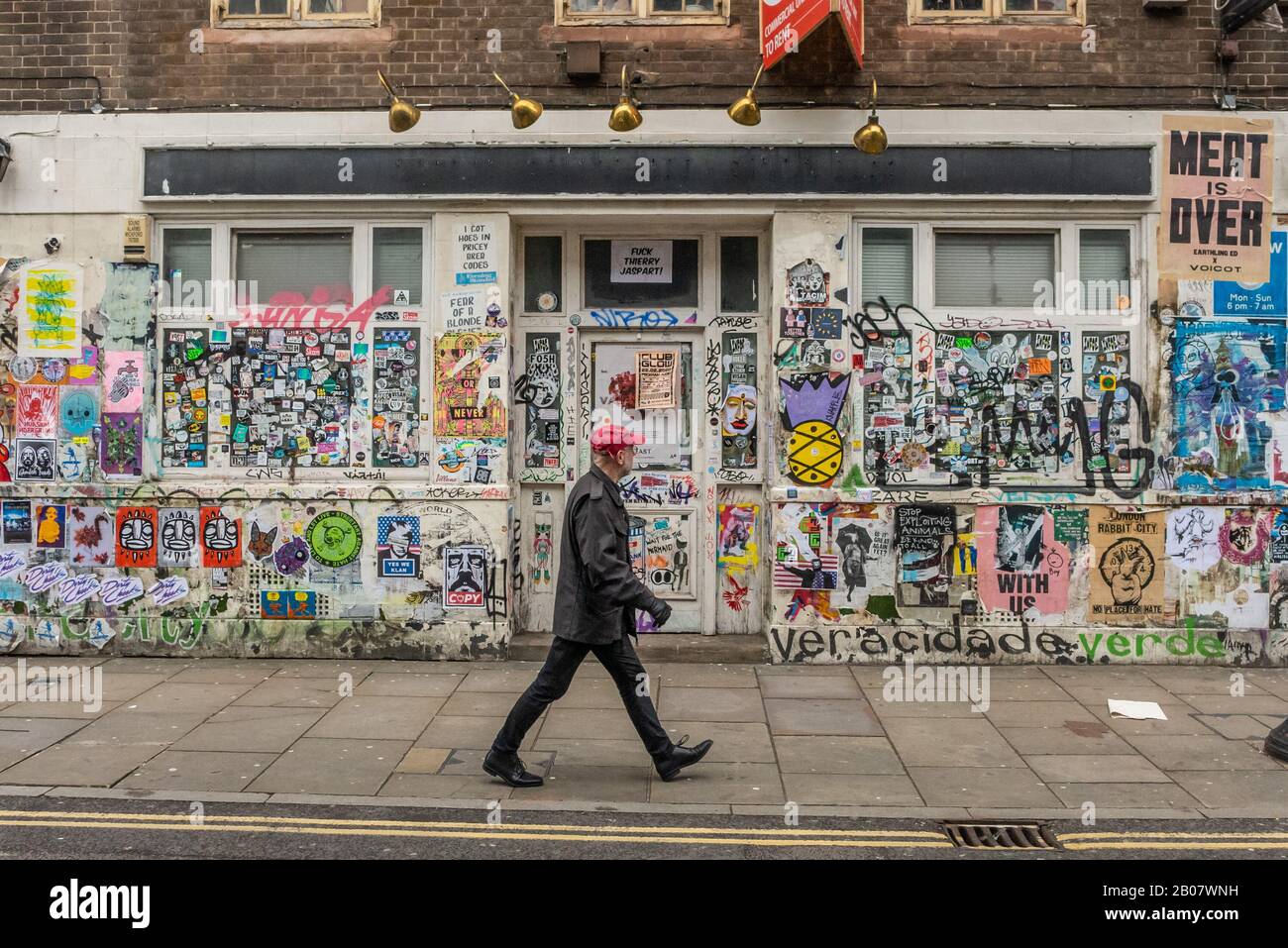 Street art and graffiti in Brick Lane, London Stock Photo - Alamy