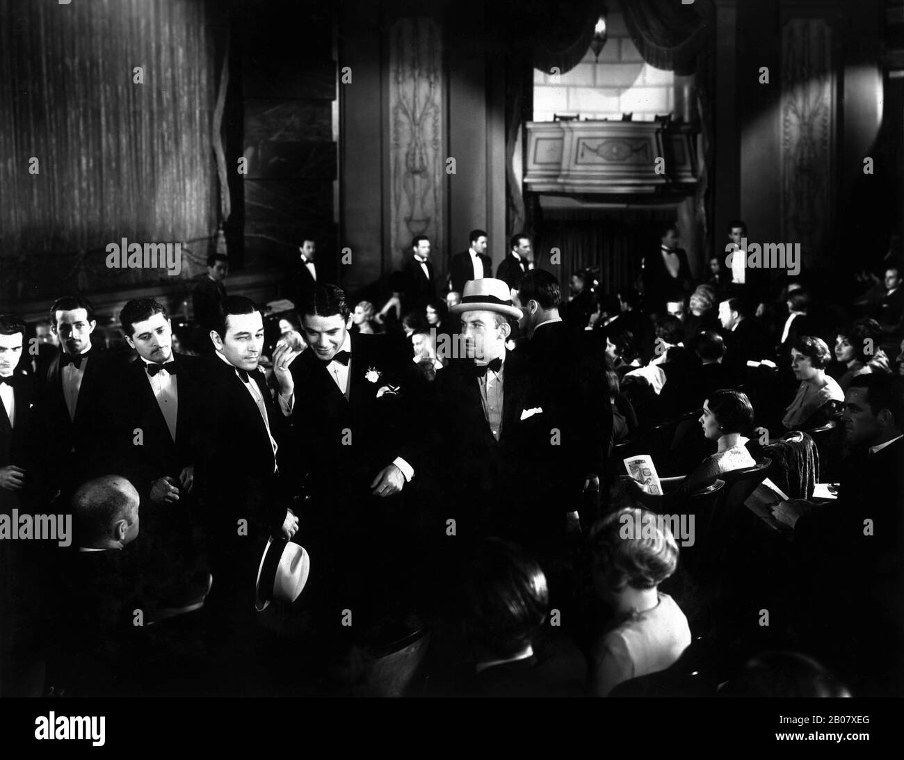 Scarface 1932 george raft hi-res stock photography and images - Alamy