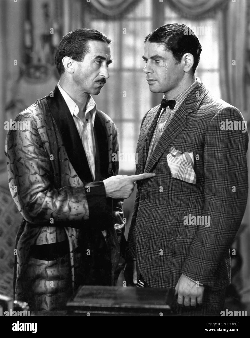 OSGOOD PERKINS and PAUL MUNI as Tony Camonte in SCARFACE 1932 directors ...