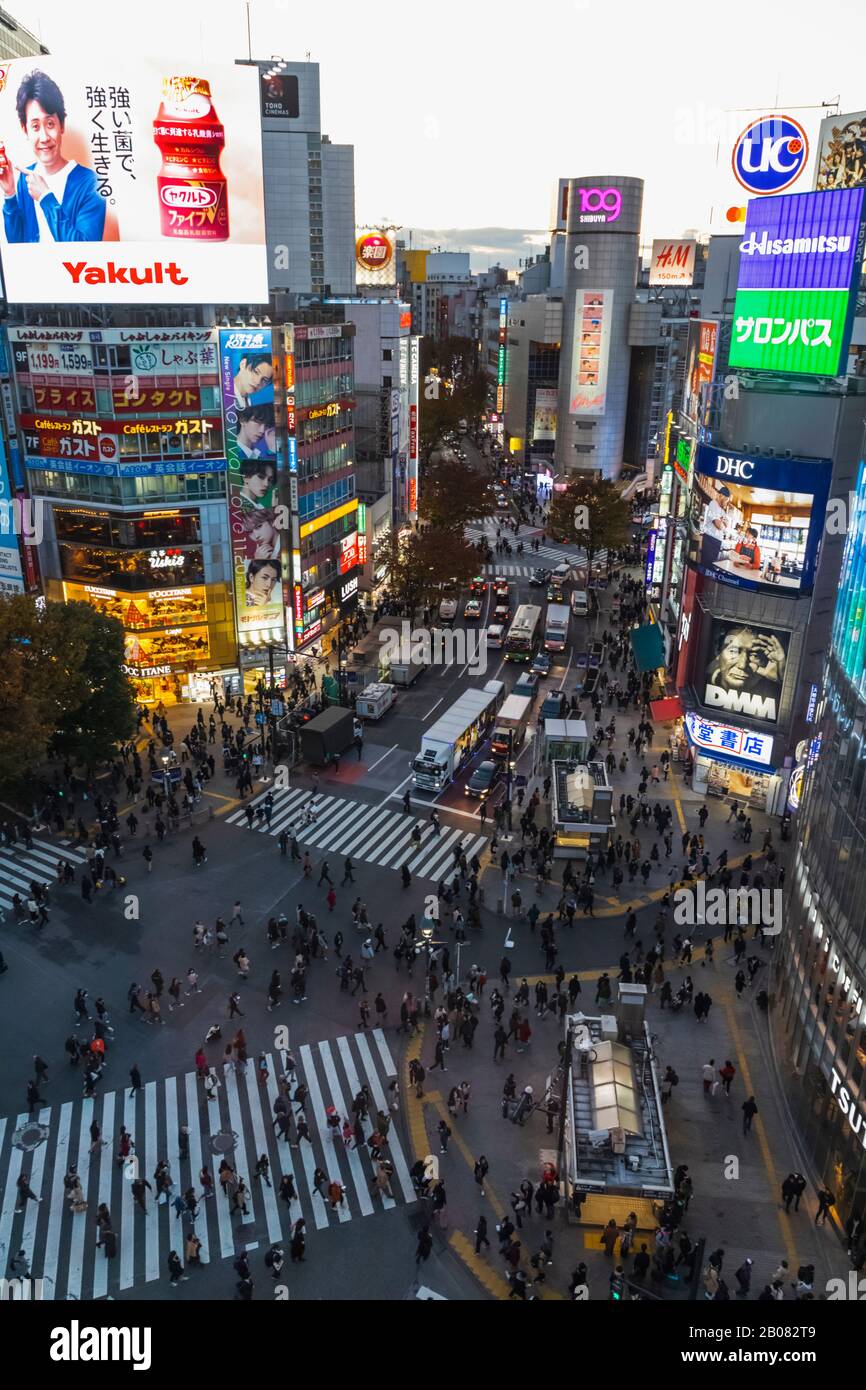 Japan, Honshu, Tokyo, Shibuya, Night Lights and Skyline Stock Photo - Alamy