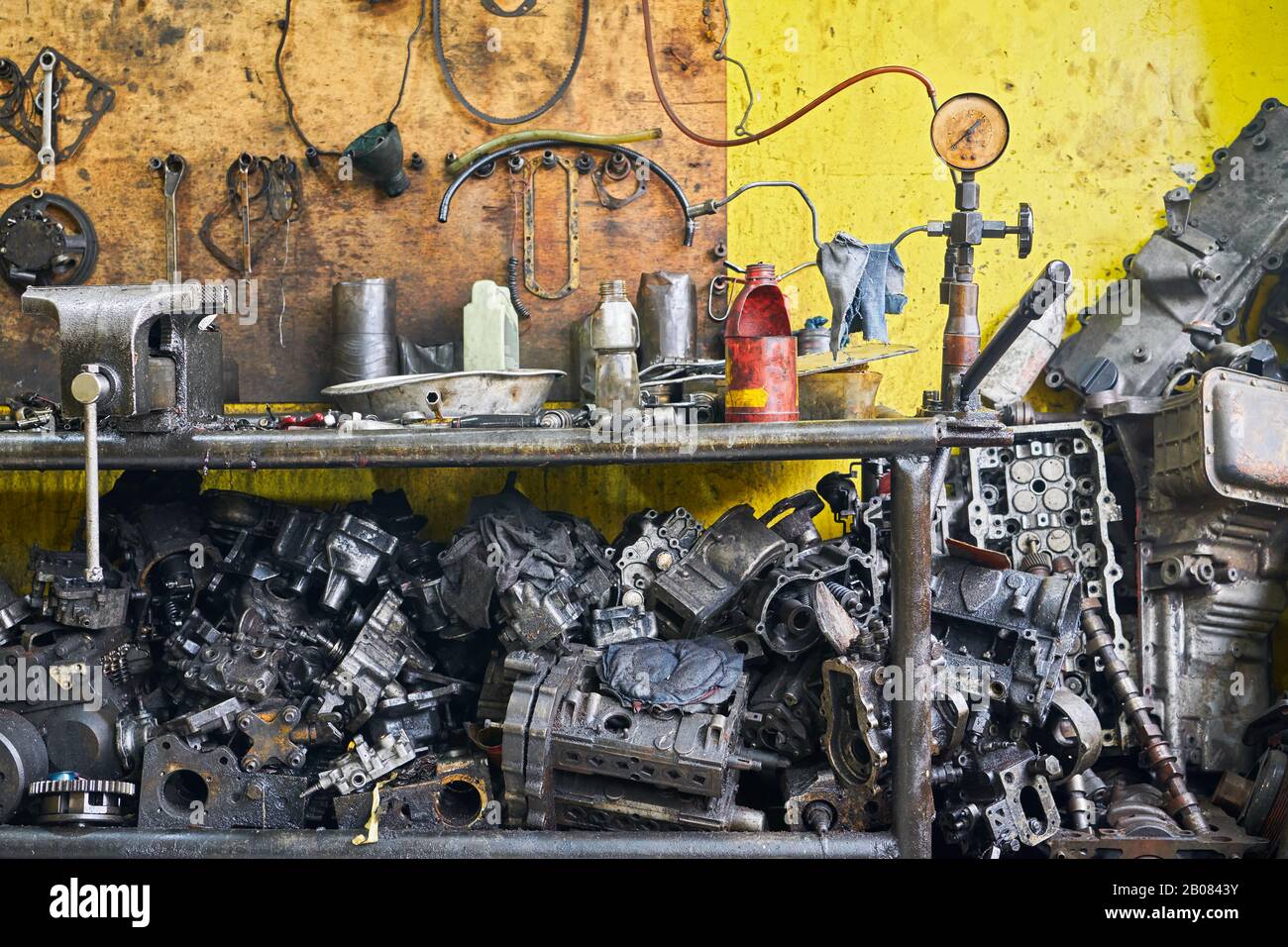 The parts of a bolt hi-res stock photography and images - Alamy