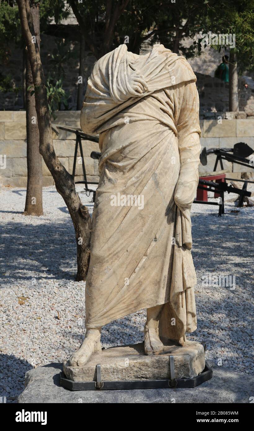 Ancient rome clothing hi-res stock photography and images - Alamy