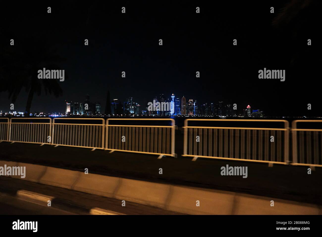Doha street lights hi-res stock photography and images - Alamy