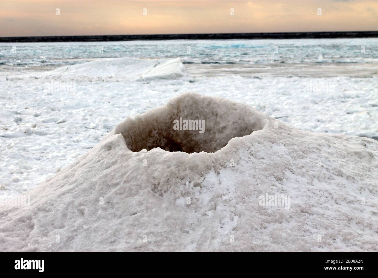 Ice volcano hi-res stock photography and images - Alamy