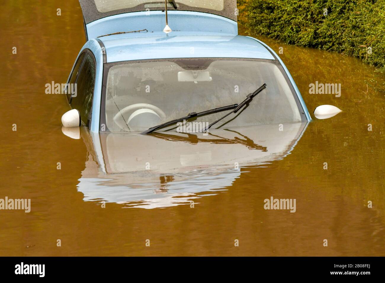 Car submerged floods hi-res stock photography and images - Alamy