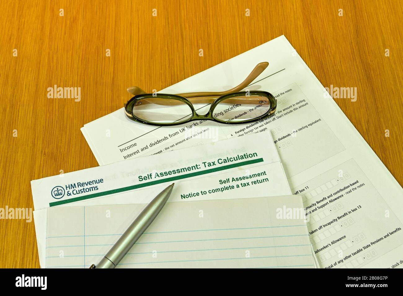 An hm revenue and customs logo hi-res stock photography and images - Alamy