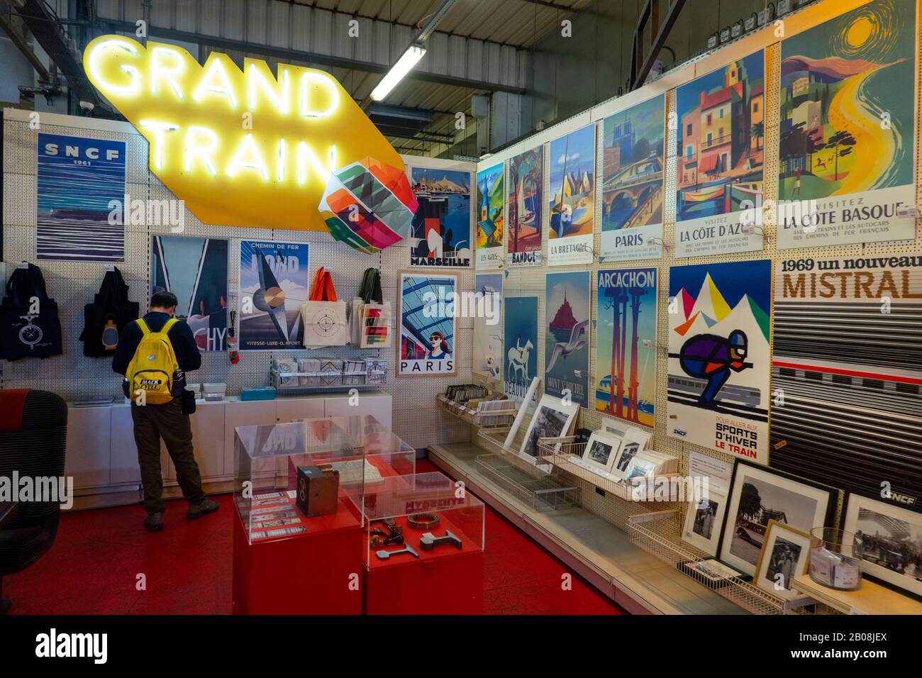 Ground control hi-res stock photography and images - Alamy