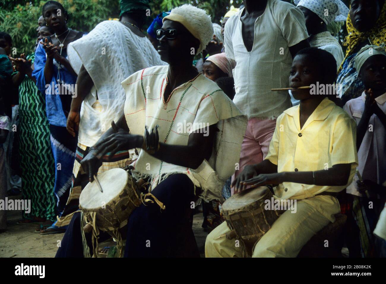 The gambia dance hi-res stock photography and images - Alamy