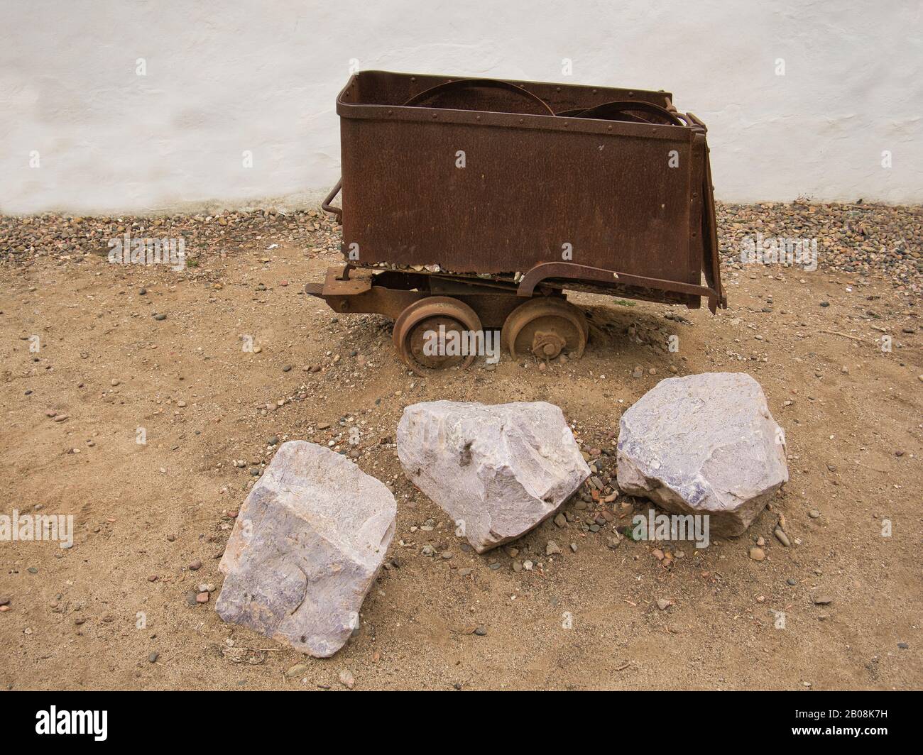 Mine cars hi-res stock photography and images - Alamy