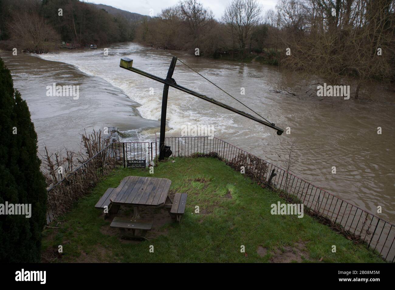 Weather rain raining river flood flooding floods danger water hi-res ...