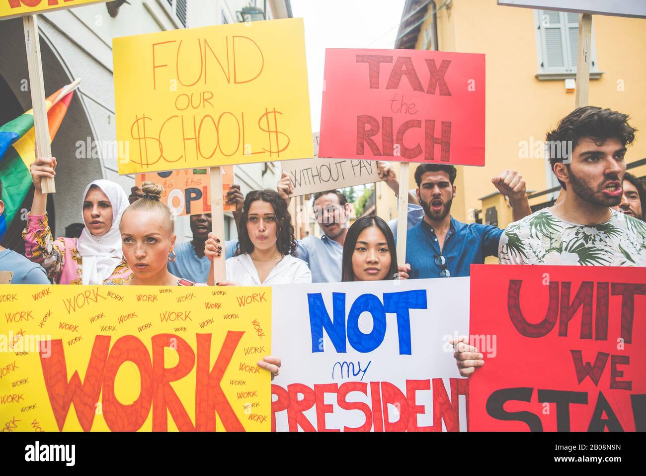Mixed crowd on march hi-res stock photography and images - Alamy