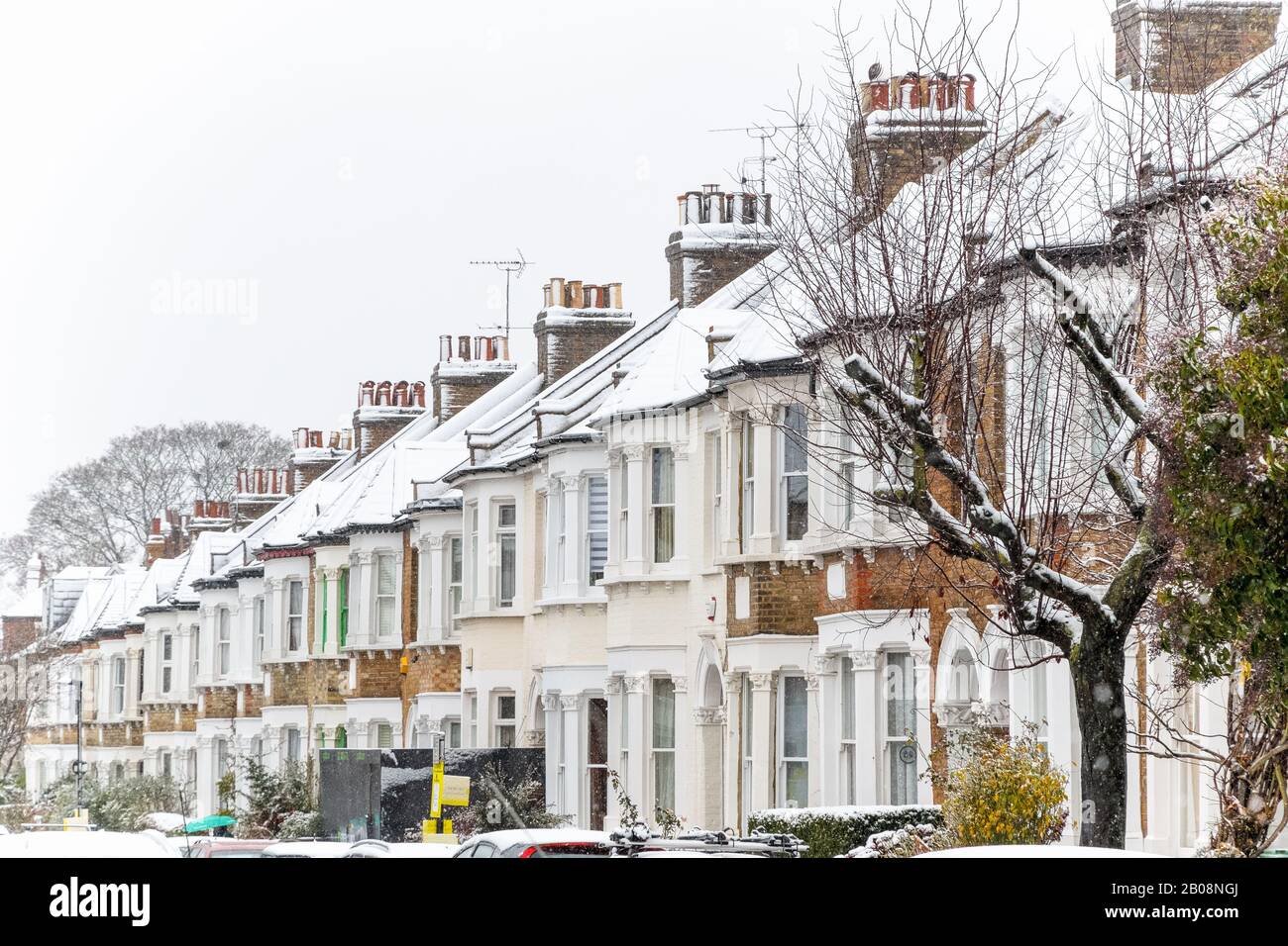 Snowy victorian london hi-res stock photography and images - Alamy