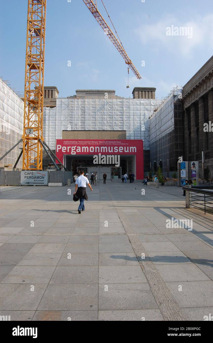 construction work on the Pergamon museum Stock Photo - Alamy