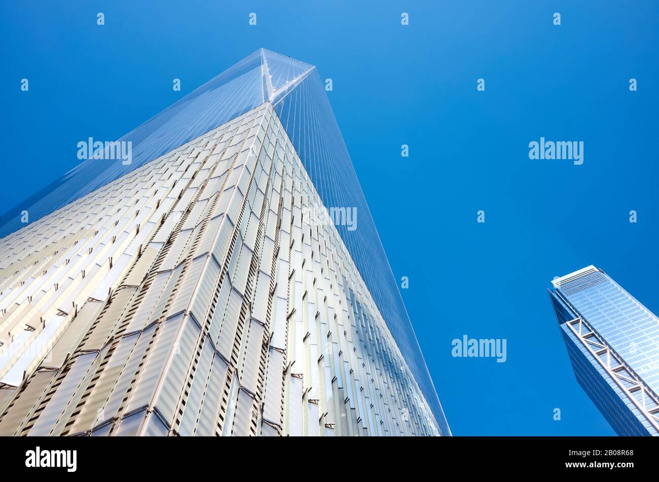 One world trade center freedom tower hi-res stock photography and ...