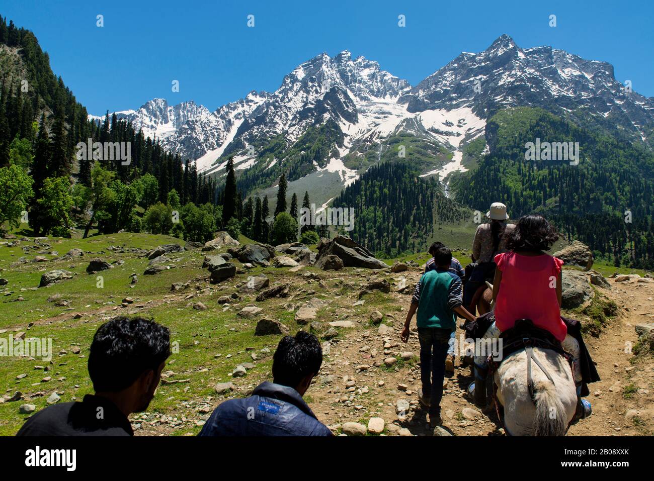 Sonmarg hi-res stock photography and images - Alamy
