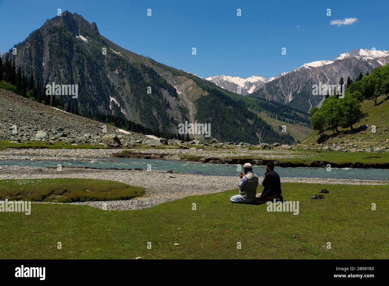 Namaz hi-res stock photography and images - Alamy