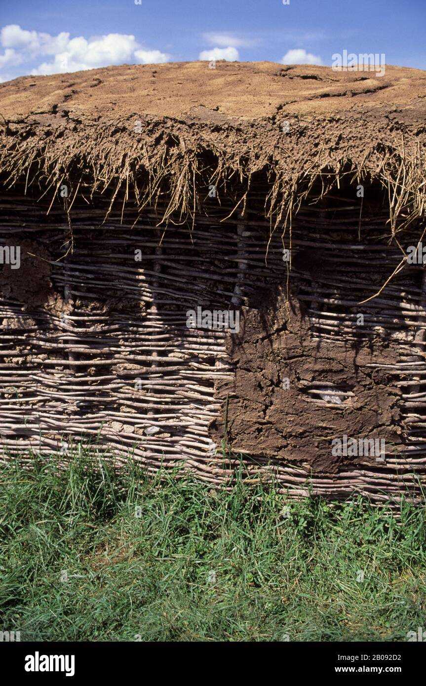 Cow dung hut hi-res stock photography and images - Alamy