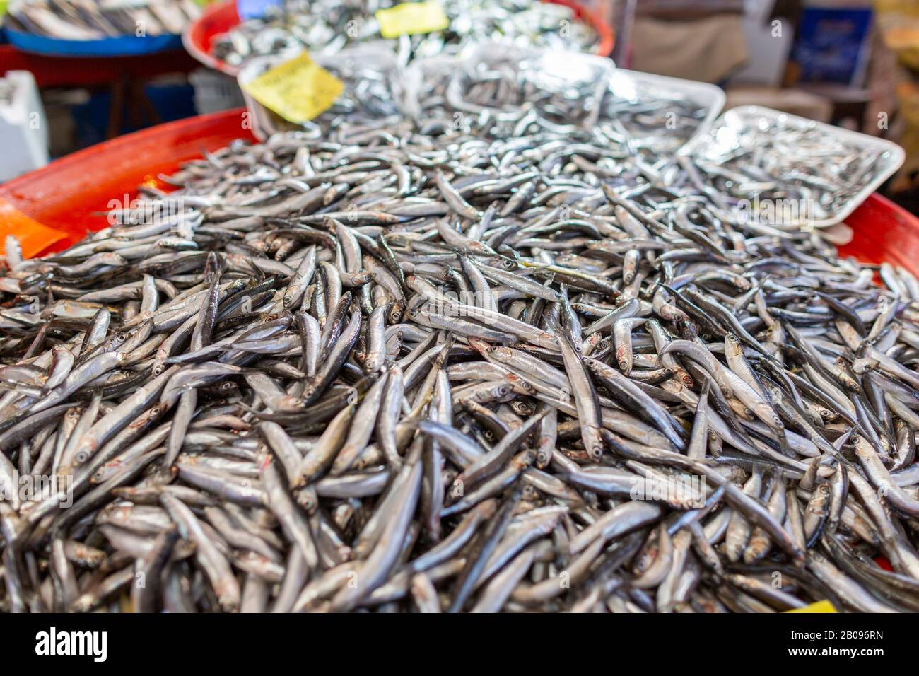 Raw fish lies on a turkish market Stock Photo - Alamy