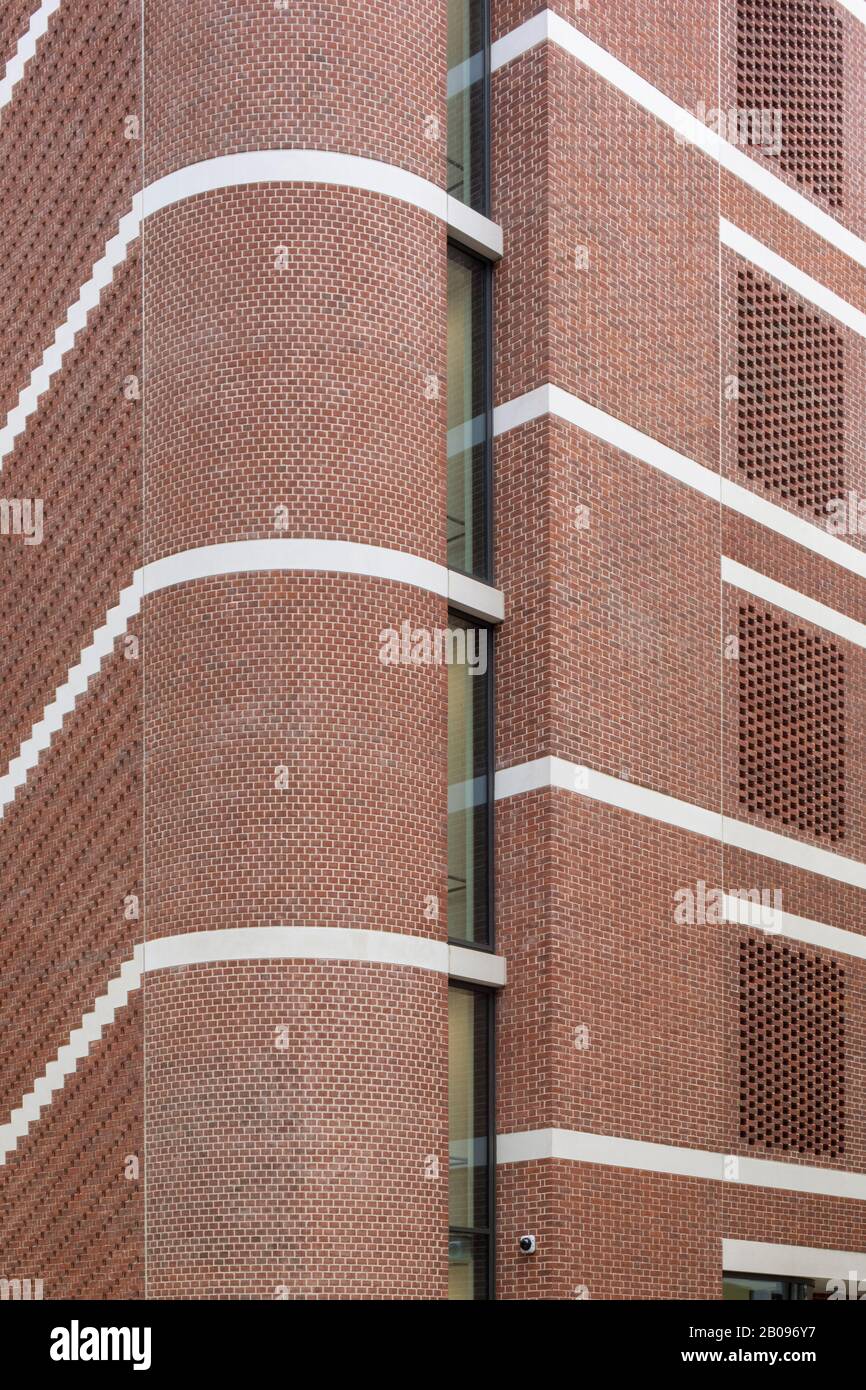 Detail view of curved brick corner. UCLH Eye Hospital, London, United ...