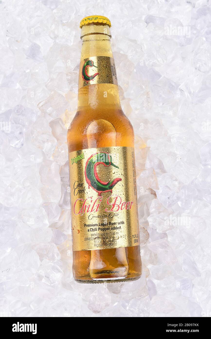 Hot and cold drink bottle hi-res stock photography and images - Alamy