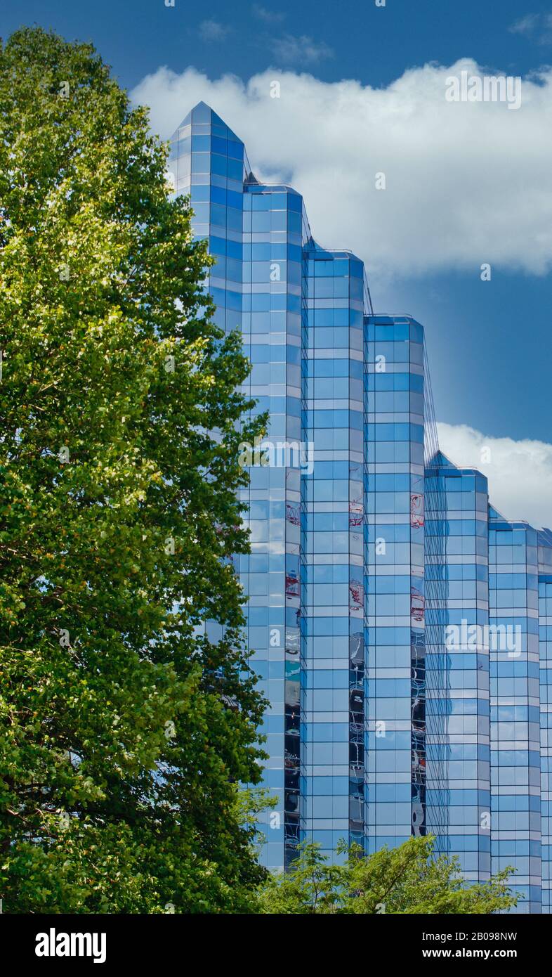 Beyond blue sky green hi-res stock photography and images - Alamy