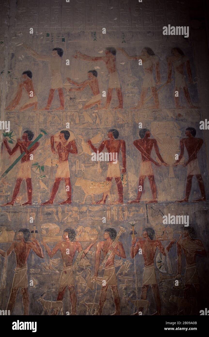 EGYPT, NEAR CAIRO, SAKKARA, TOMB OF PTAH-HOTEP, RELIEF CARVING SHOWING ...