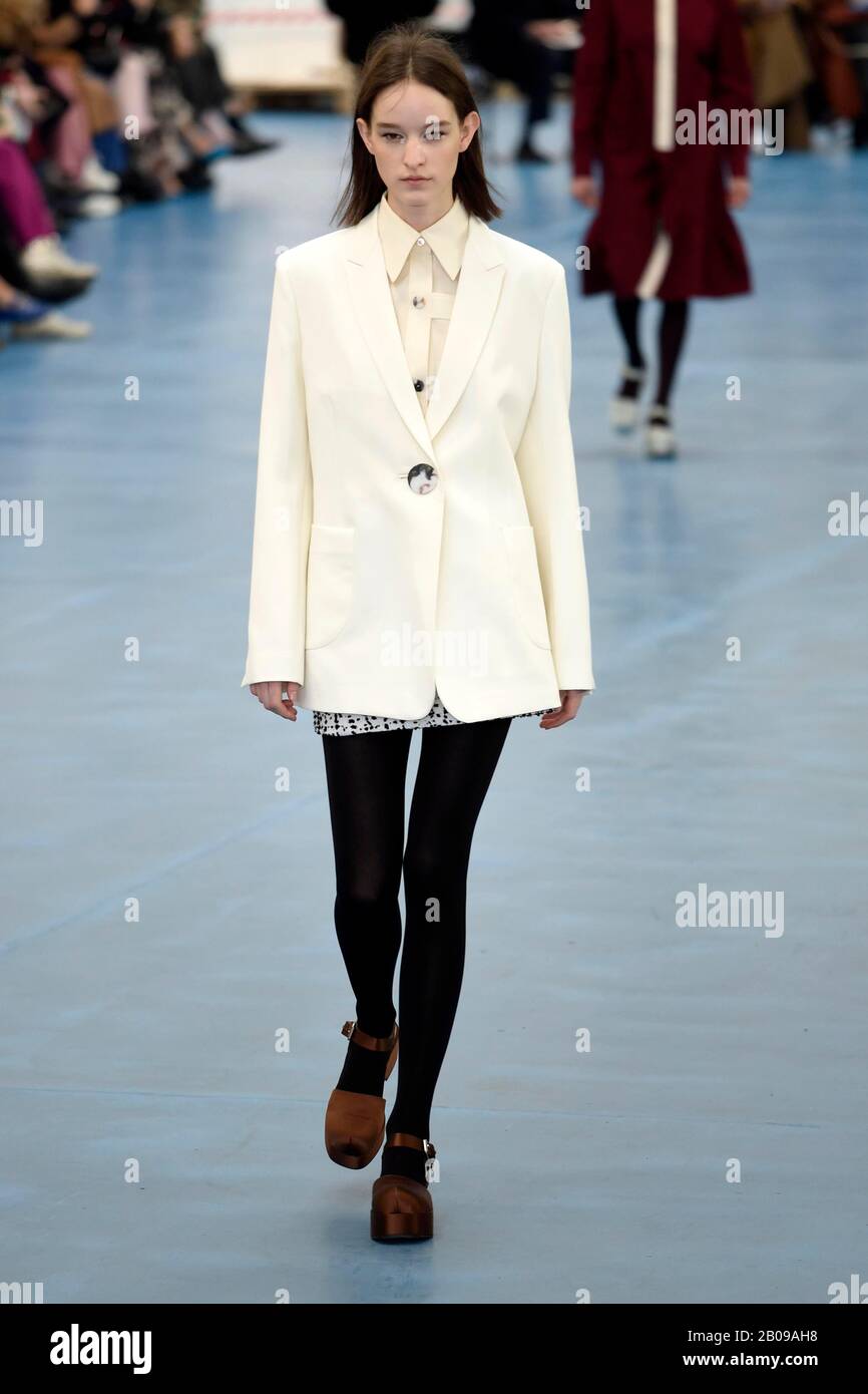 Milan Fashion Week, Woman Fall Winter. 2020 2021 Milan, Women's Fashion ...