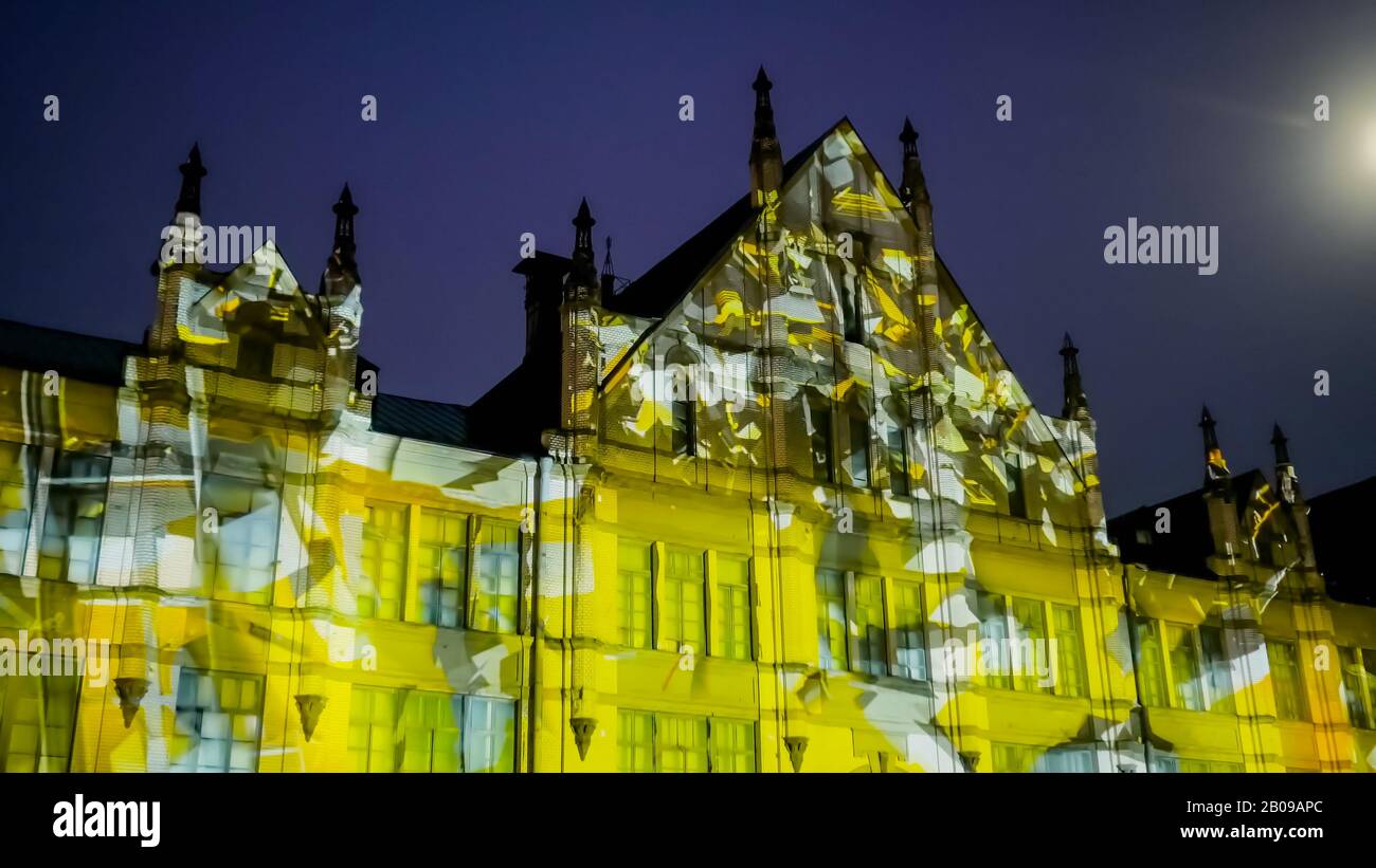 Laser video mapping hi-res stock photography and images - Alamy