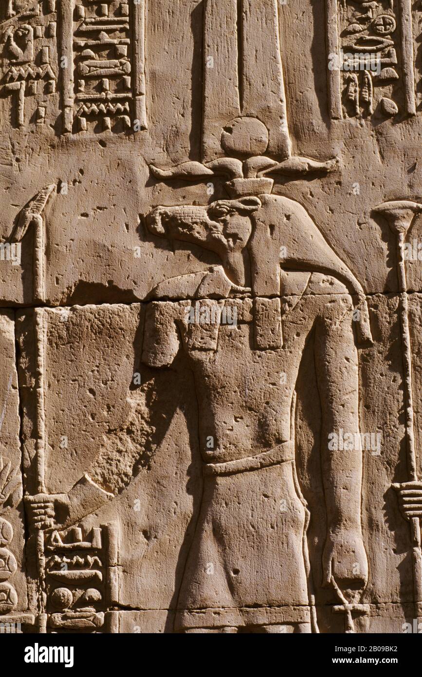 EGYPT, NILE RIVER, KOM OMBO TEMPLE, RELIEF CARVING, GOD SOBEK Stock ...