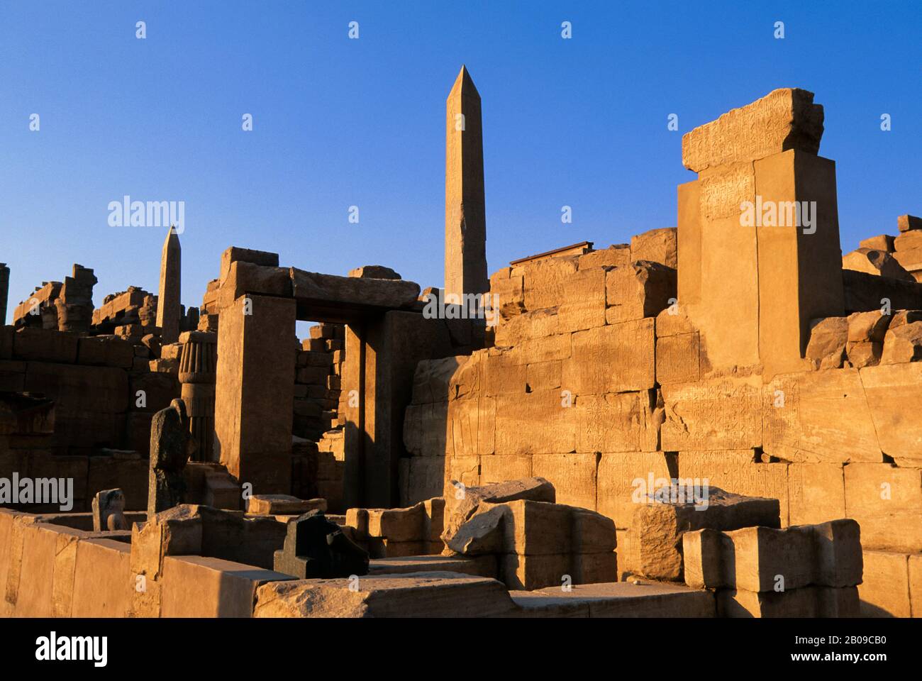 EGYPT, NILE RIVER, LUXOR, TEMPLE OF KARNAK Stock Photo - Alamy