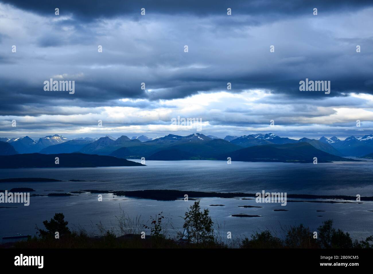 Spectacular landscape - the Molde Panorama view over the norwegian ...
