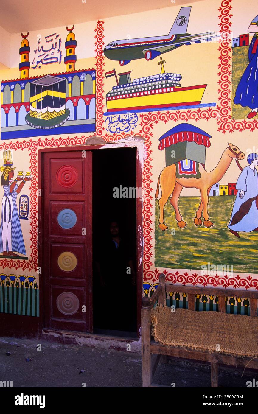 EGYPT, NILE RIVER, NEAR LUXOR, WEST BANK, PAINTED HOUSE TELLING STORY ...