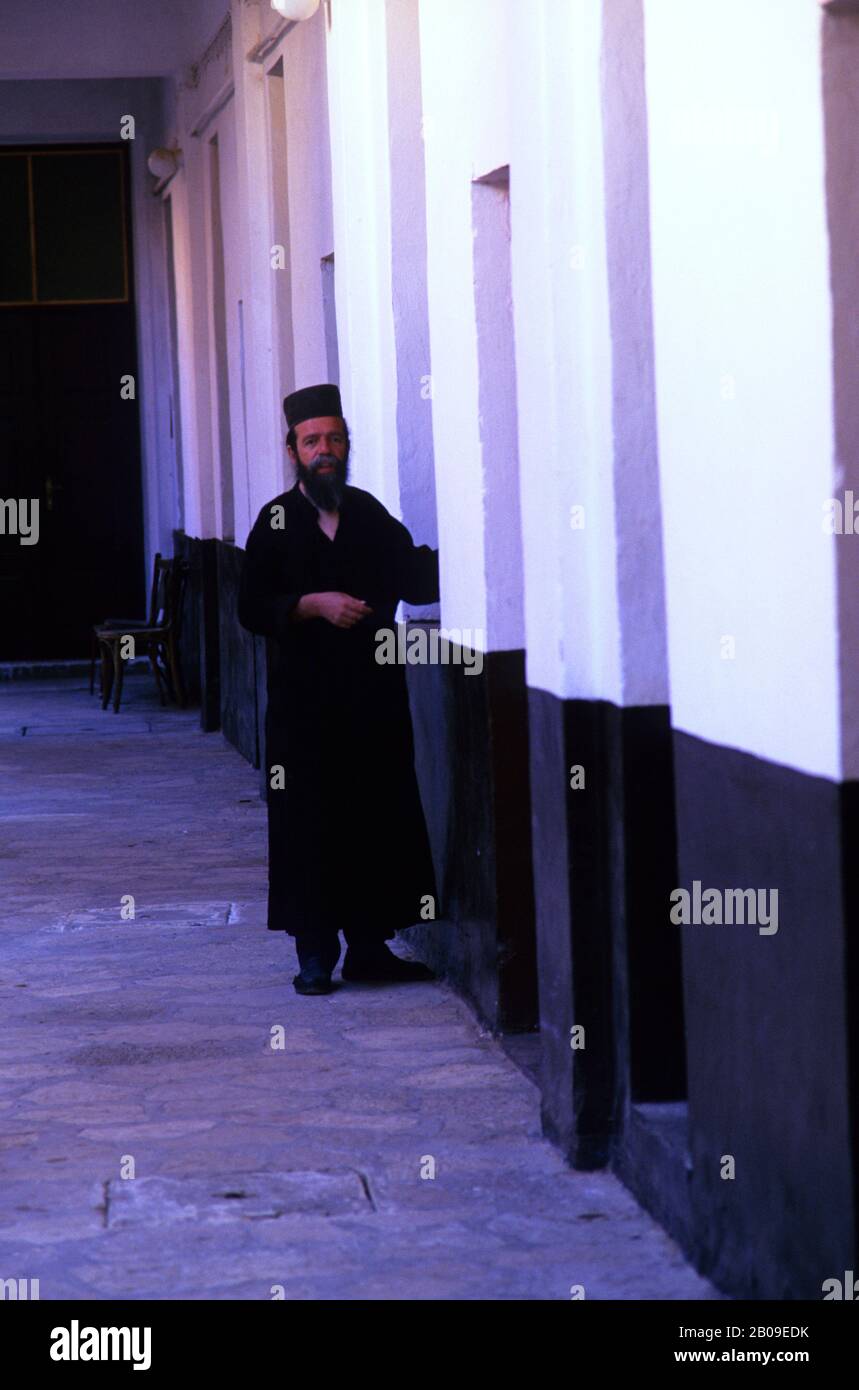 EGYPT, SINAI PENINSULA, ST. CATHERINE'S MONASTERY, 342 A.D., MONK Stock ...