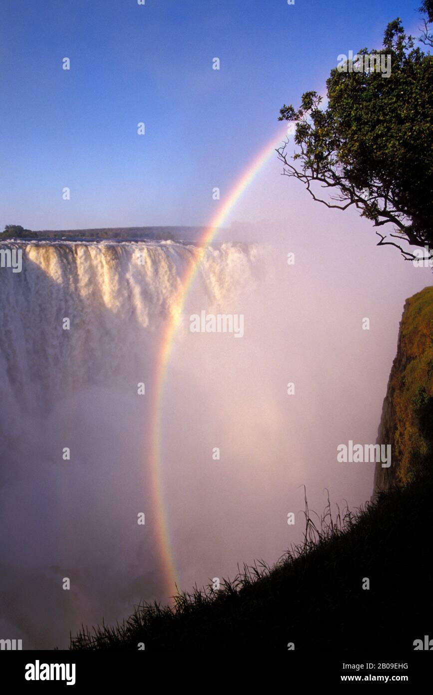 ZIMBABWE, VICTORIA FALLS, ZAMBEZI RIVER, RAINBOW Stock Photo - Alamy