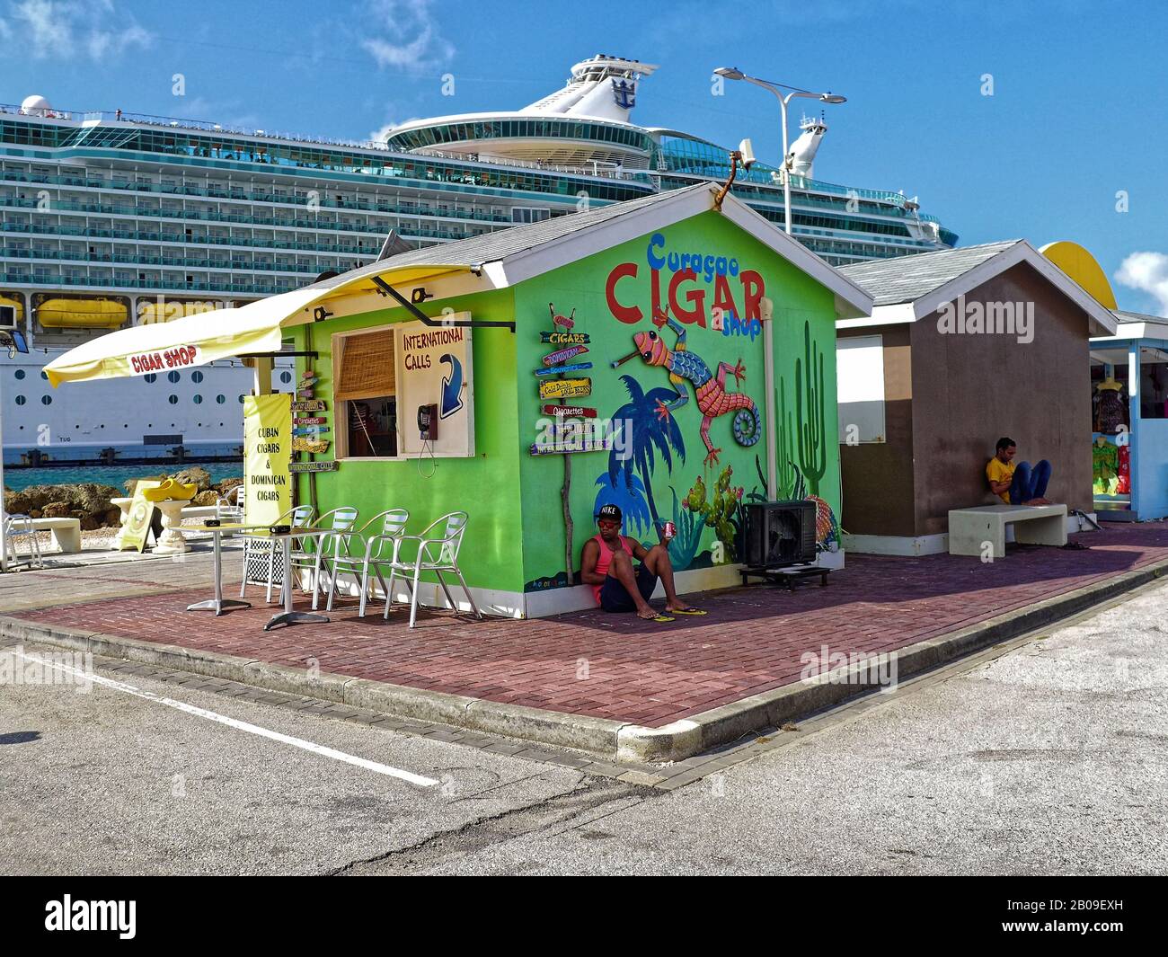 Cigar shop in Port Of Curaçao, a Dutch Caribbean island Stock Photo - Alamy
